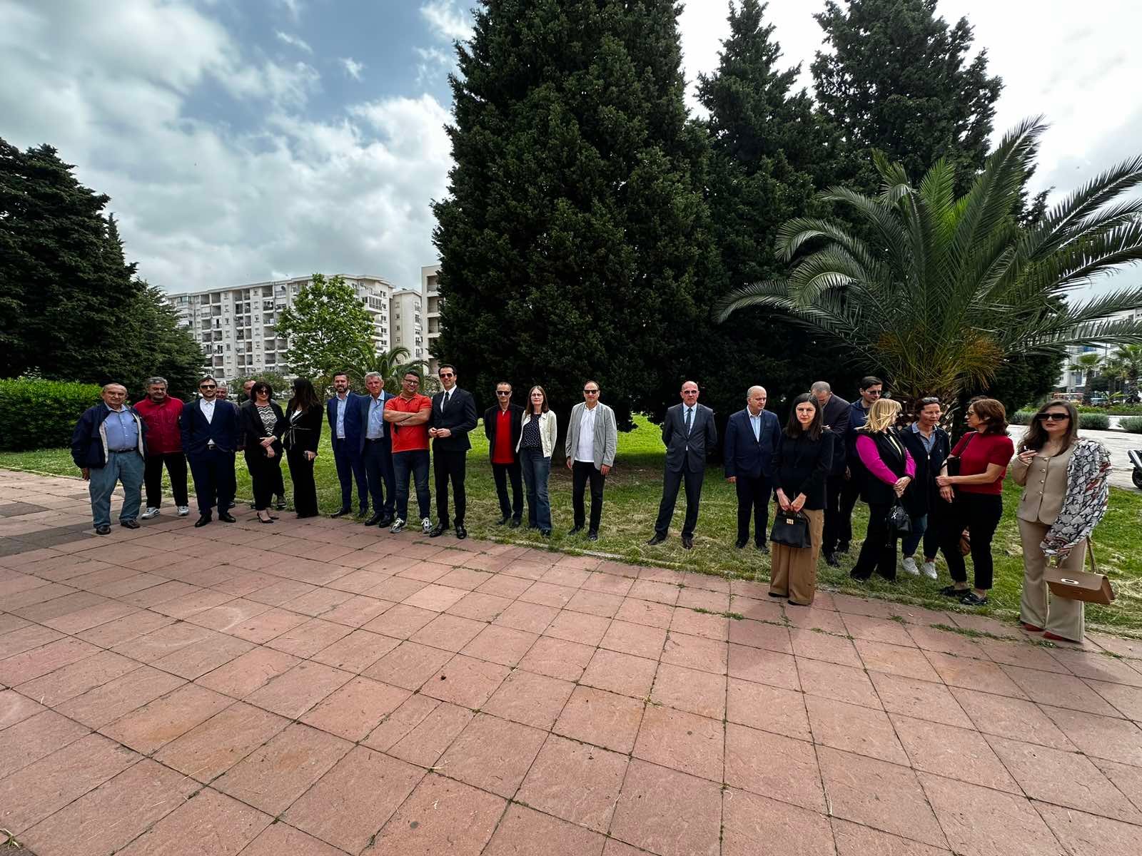 Protest advokata-napad na advokata Simonovića je napad na profesiju i ...